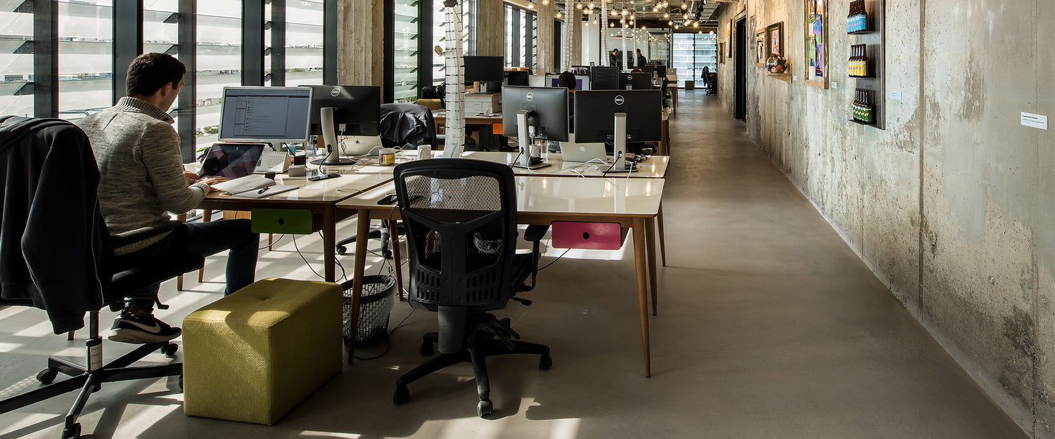 משרדי חברת Fiverr – Rack and Tack